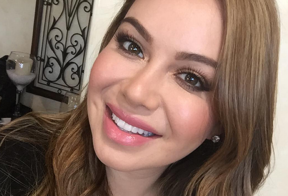 TIENES que ver el bikinazo de Chiquis desde Costa Rica | MamasLatinas.com