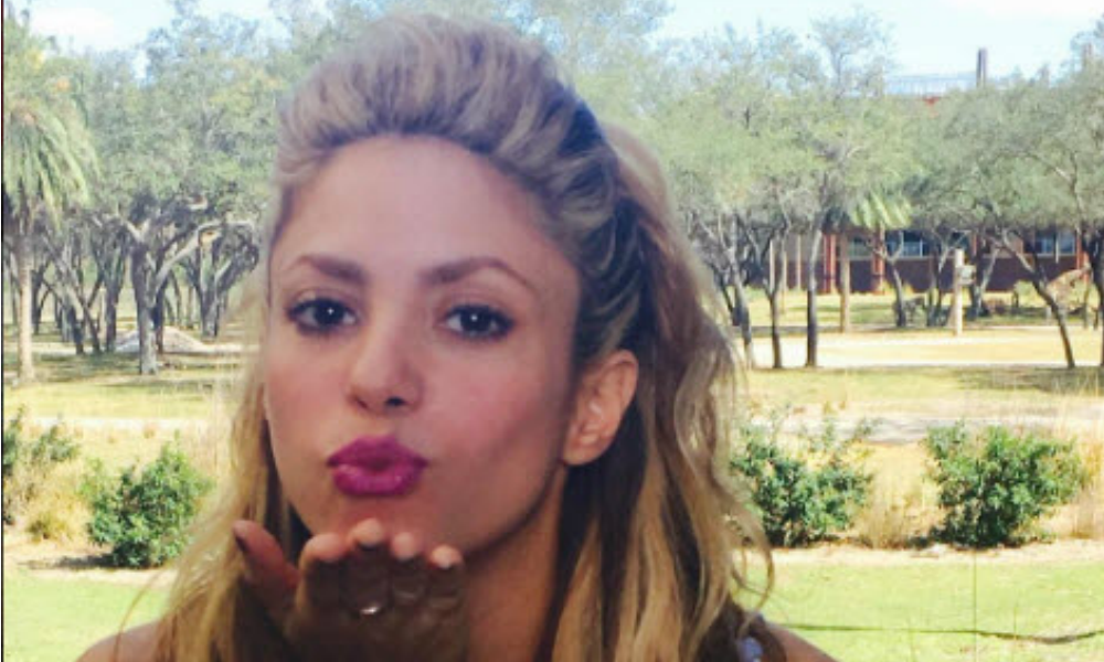 Shakira's butt-length braid is going to be the hairstyle of the season ...