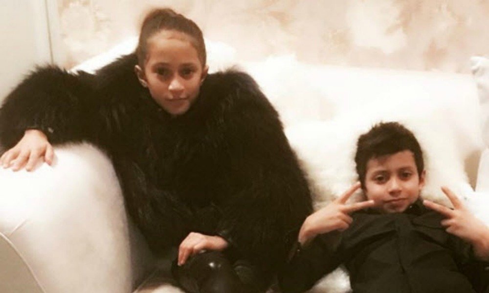 Jennifer Lopez's shares pic of Max & Emme's first day of 4th grade ...
