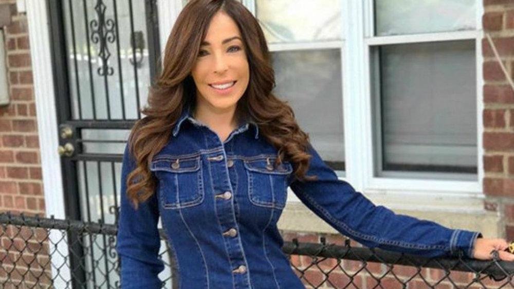 Gelena Solano tuvo un accidente con el cierre de su vestido ...