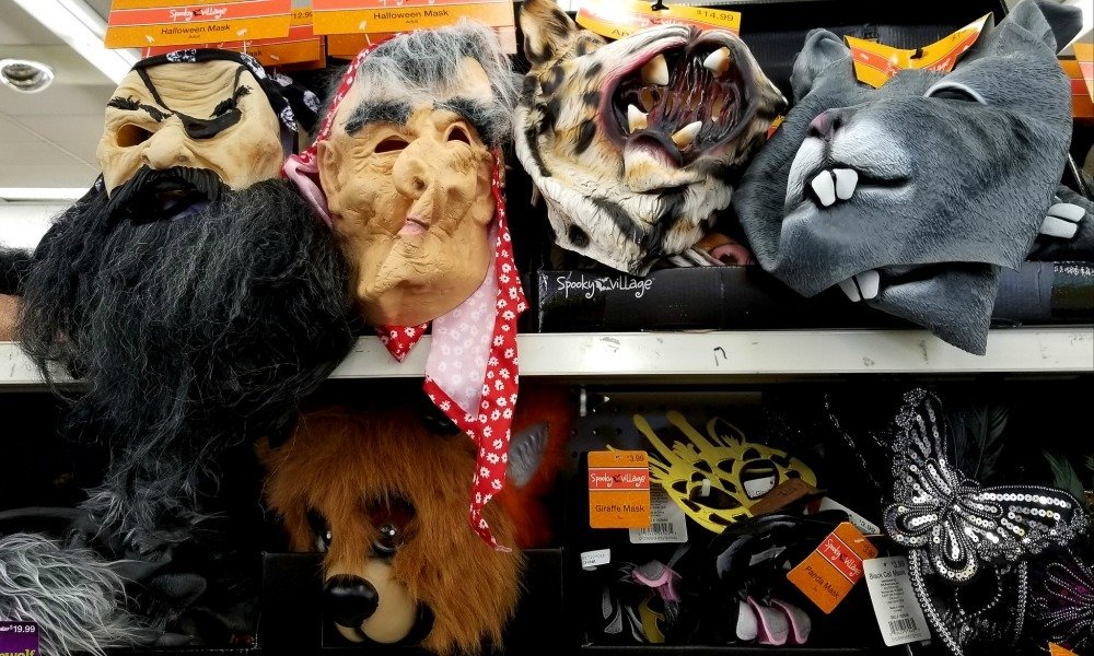 Head lice could be hiding in your kids' Halloween costume ...