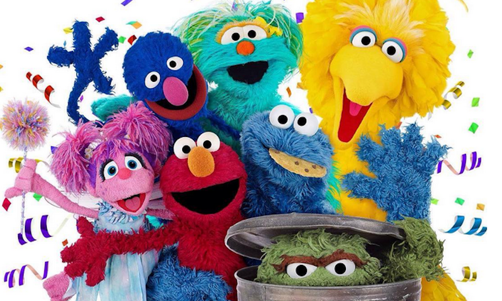Conoce en vivo al nuevo personaje de Sesame Street (VIDEOS ...