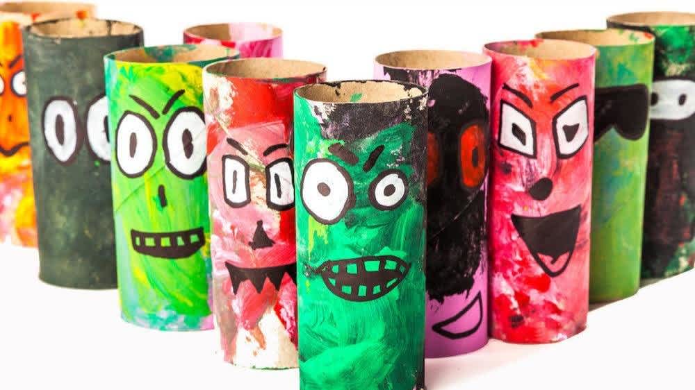 Clever Ways To Use Toilet Paper Rolls For Crafts MamasLatinas clever-ways-to-use-toilet-paper-rolls-for-crafts-mamaslatinas