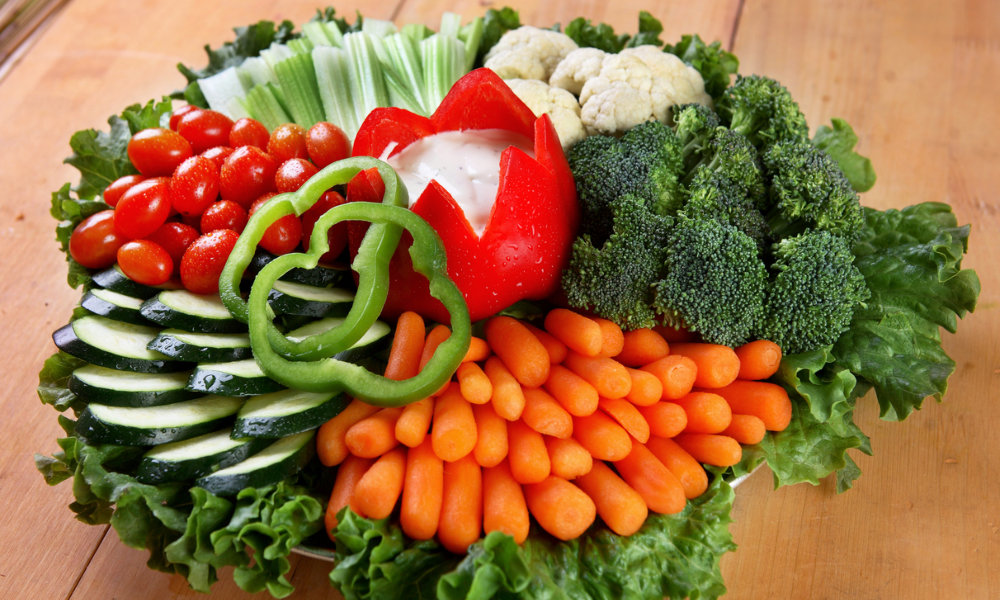 Bandejas vegetales suculentas para sorprender a tus invitados ...