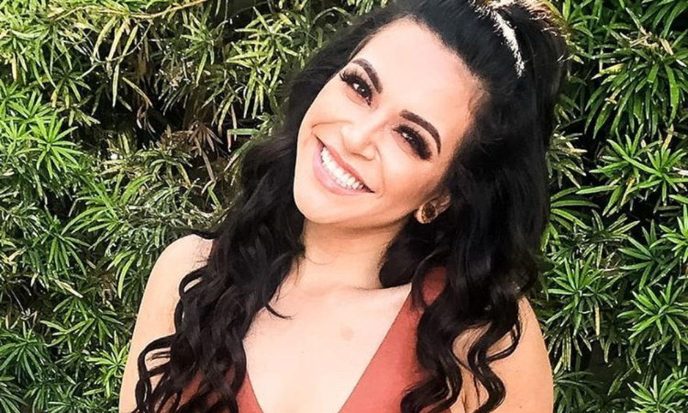 Jacqie Rivera muestra su embarazo por primera vez | MamasLatinas.com