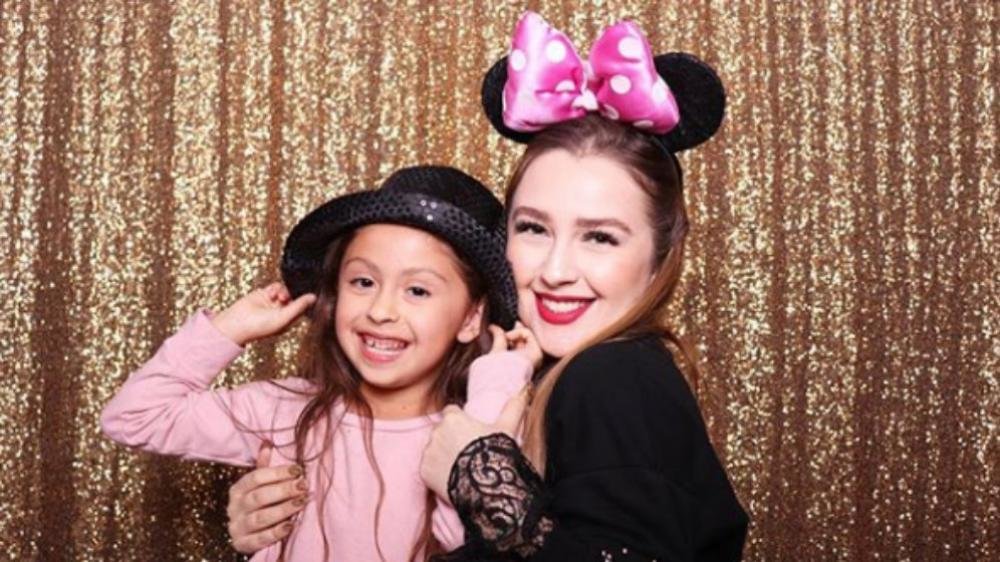 Kenia Ontiveros presume pancita mientras baila con su hija ...