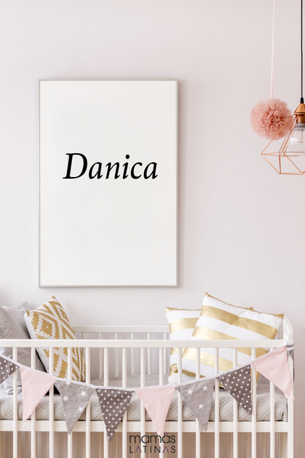 Cretive bilingual baby girl names gaining popularity | MamasLatinas.com