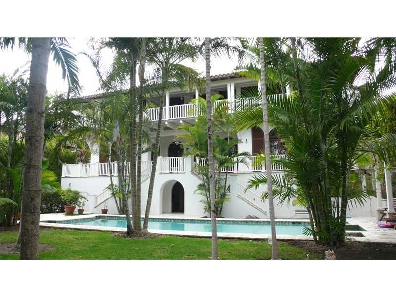 Peek inside Andy Garcia's $4 MILLION Cuban dream house | MamasLatinas.com