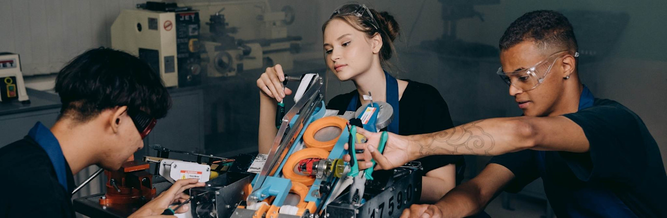 Study Manufacturing Engineering Abroad | IDP Mauritius