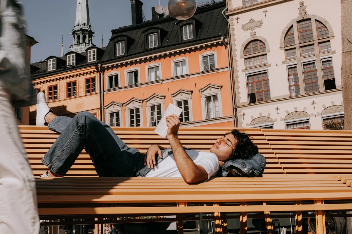 Sveriges största Bokrea. Missa inte de bästa bokfynden hos Adlibris