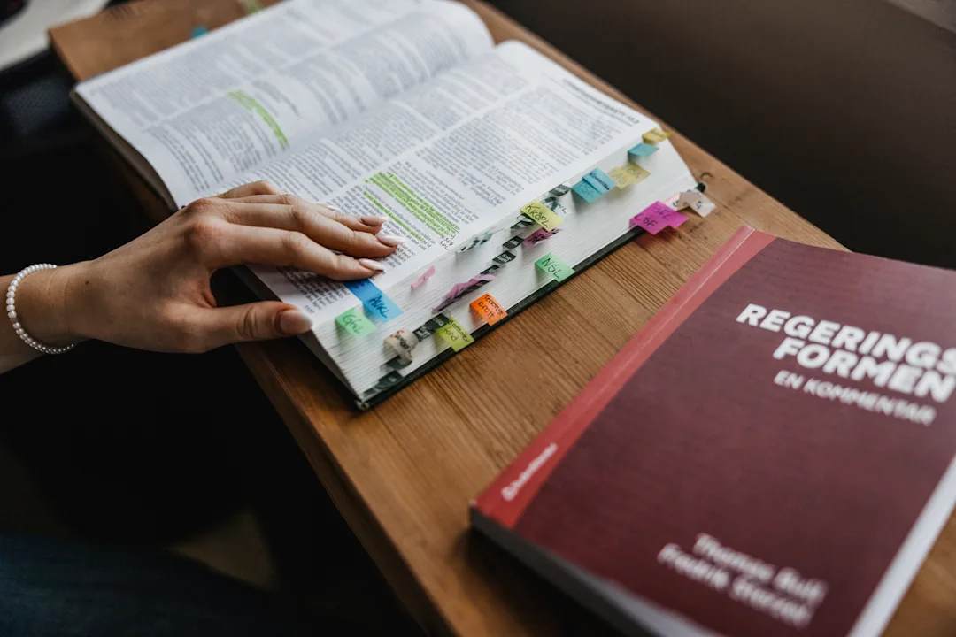 Kurslitteratur & skrivmaterial – Allt för dina studier