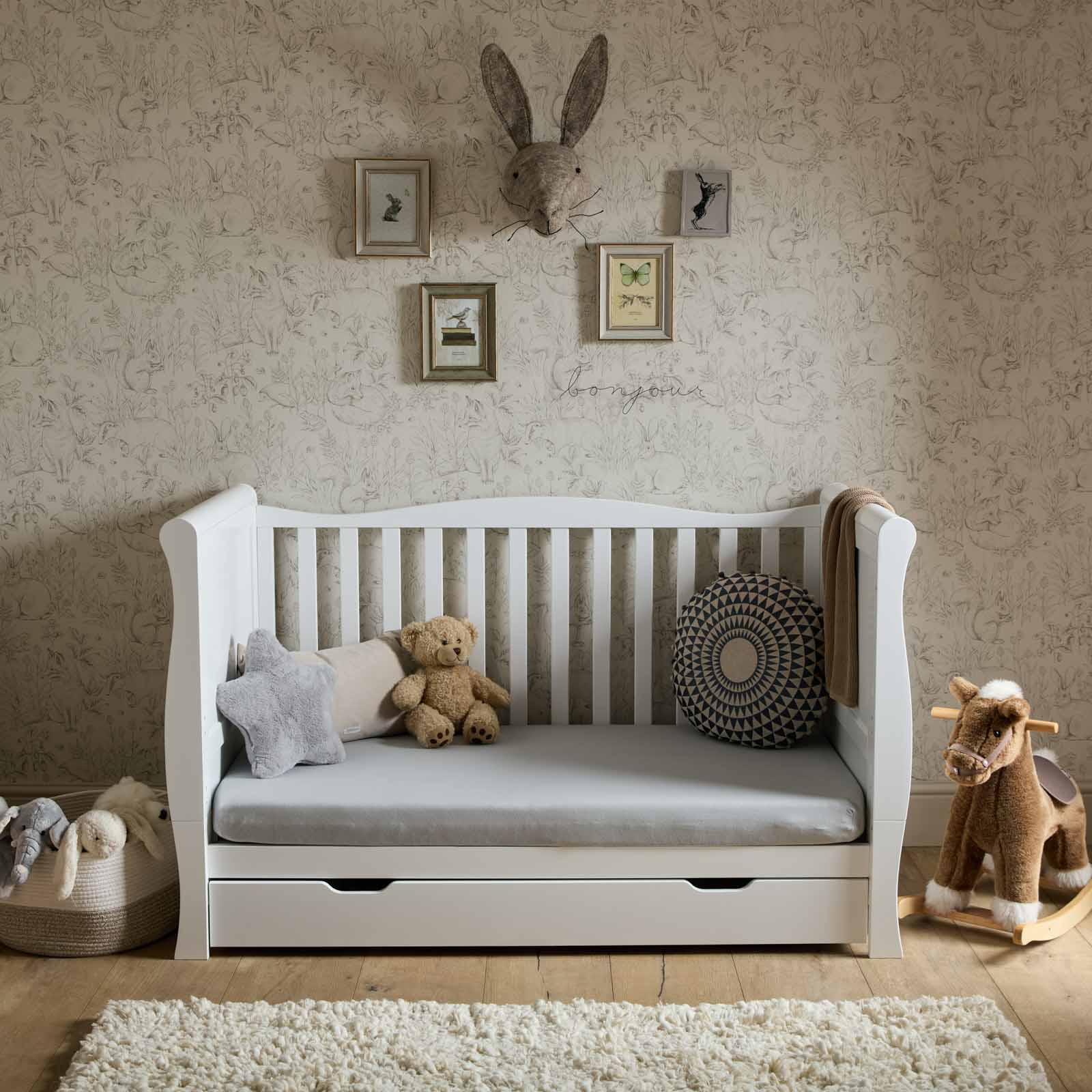 Puggle Prestbury Classic Deluxe Sleigh Cot Bed Drawer with 10cm Maxi Air Cool Sprung Mattress Classic White The Nursery Store