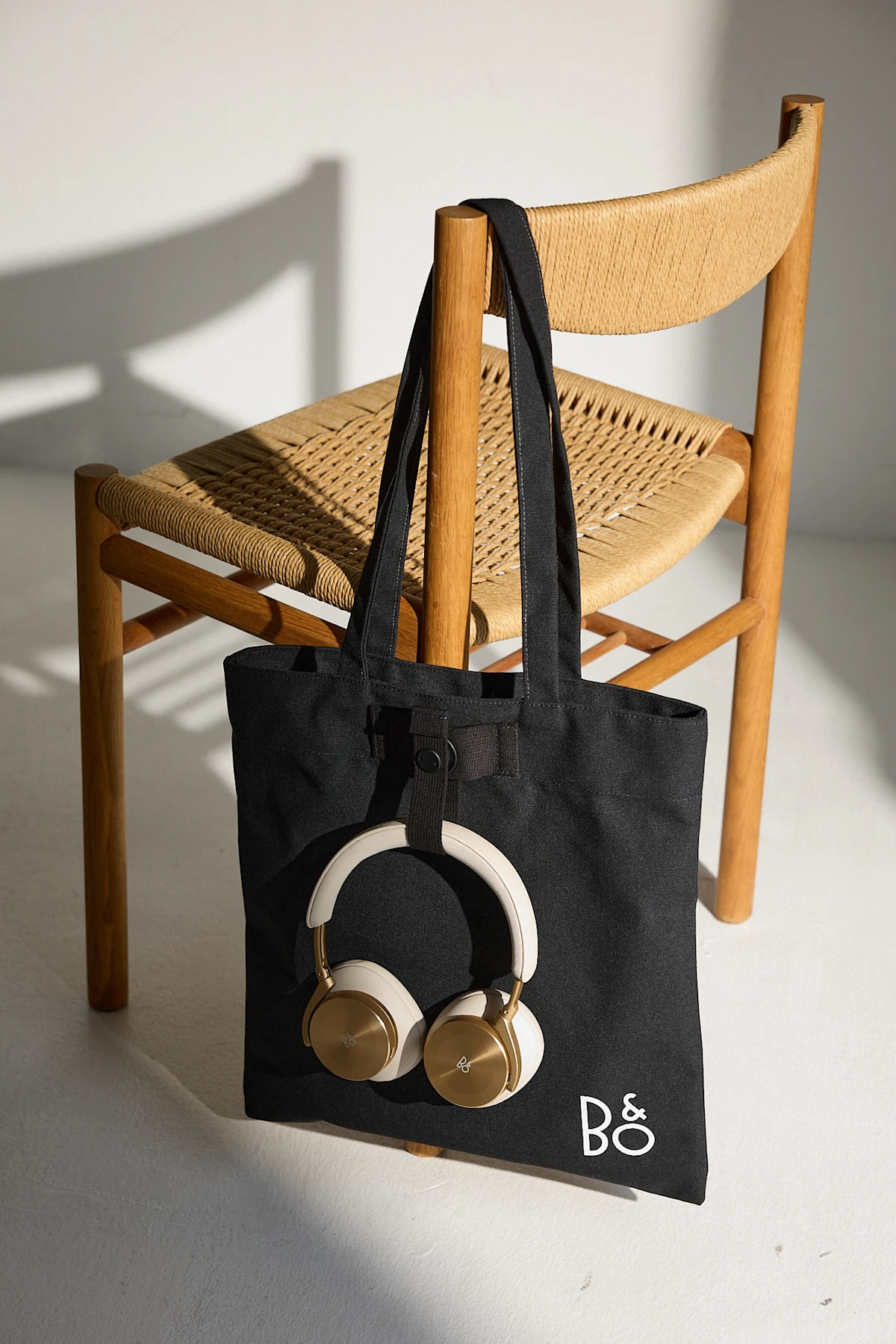 Bang & Olufsen Autumn Headphones Campaign