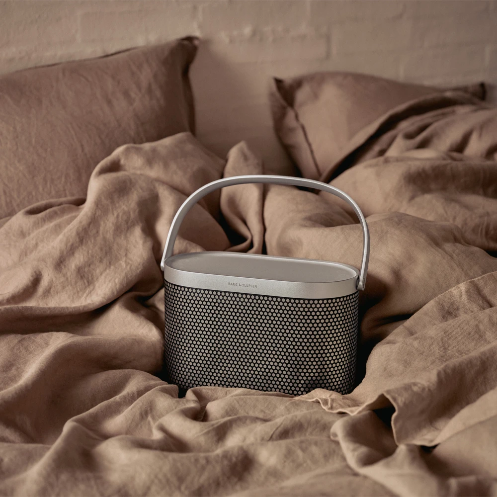 SOUNDS LIKE HOME with Malene Hvidt & Nikolaj Lorentz Mentze