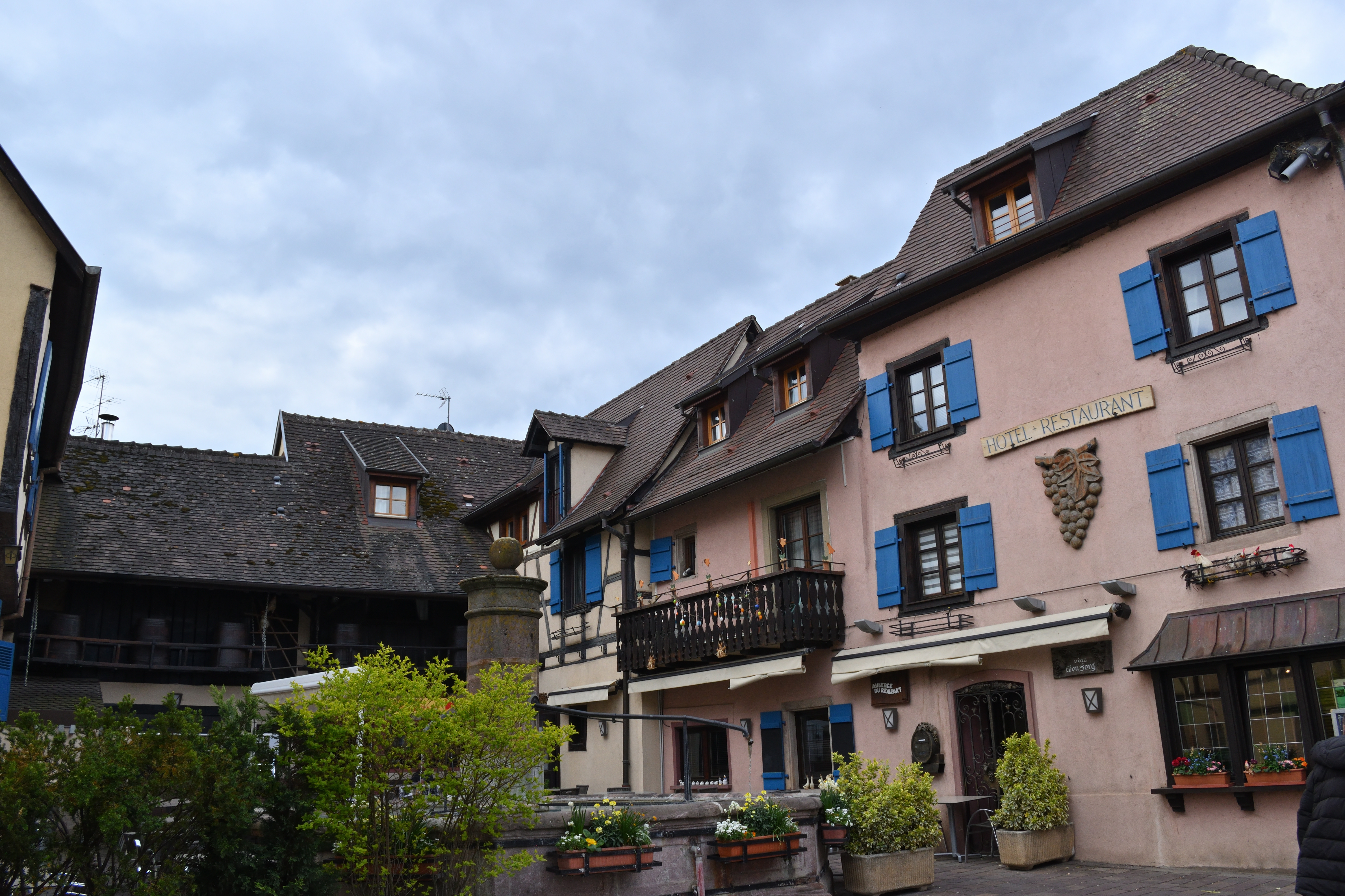 ごちうさ聖地巡礼記(28) 〜コルマール編〜 エギスハイムの分かれ道へ | ユーリの旅ブログ