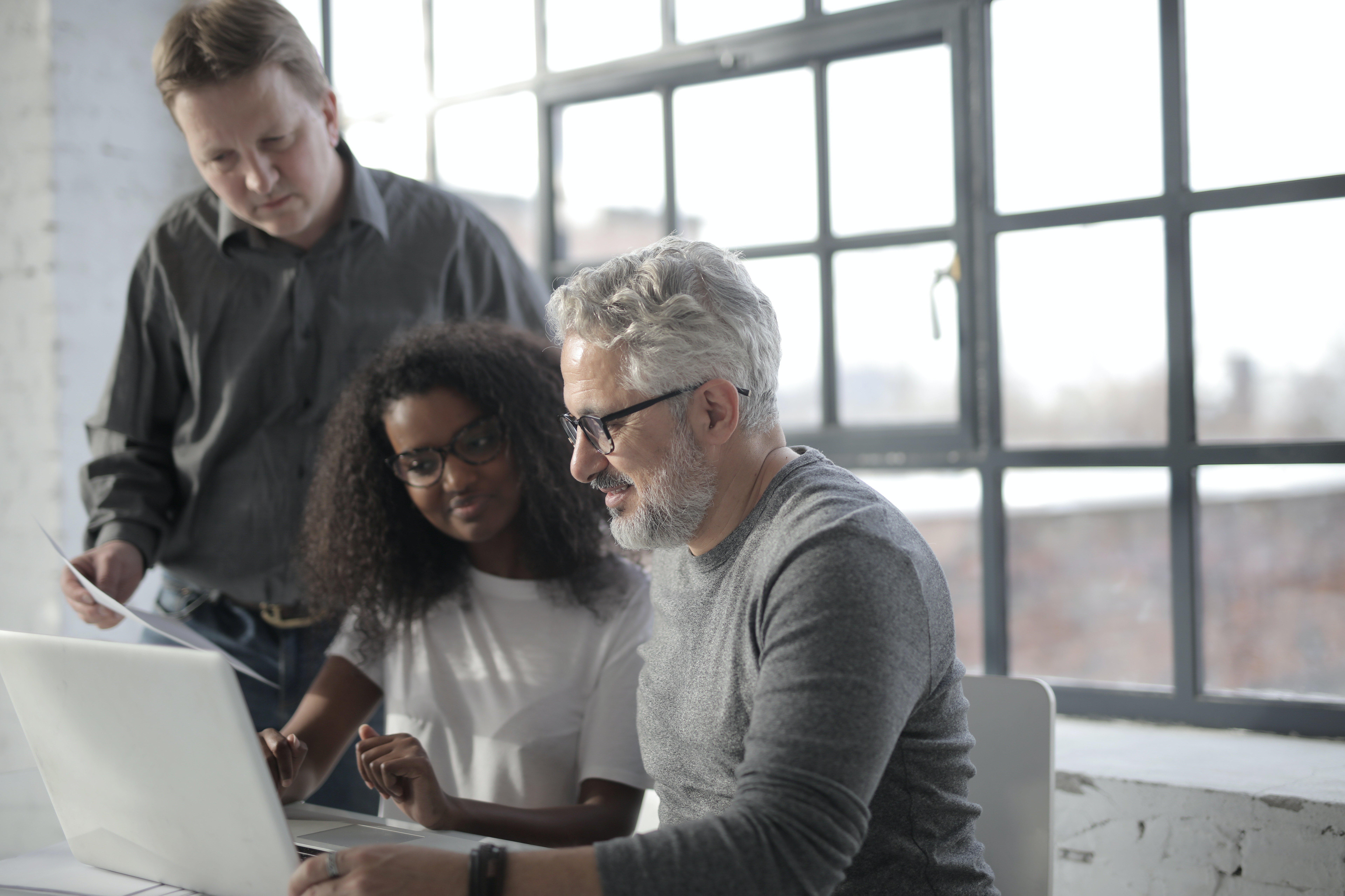 Hauptbuch, Grundbuch, Nebenbuch einzeln erklärt | Agicap