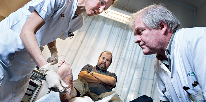 Forskere vil hele fodsår med patientens eget blod - Dagens Medicin