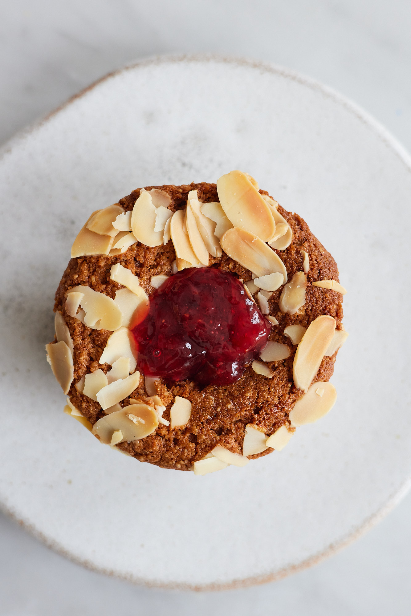 Jammy Almond Cakes - Deliciously Ella