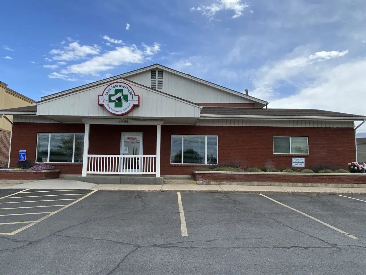 Layton Veterinary Hospital | Thrive Pet Healthcare