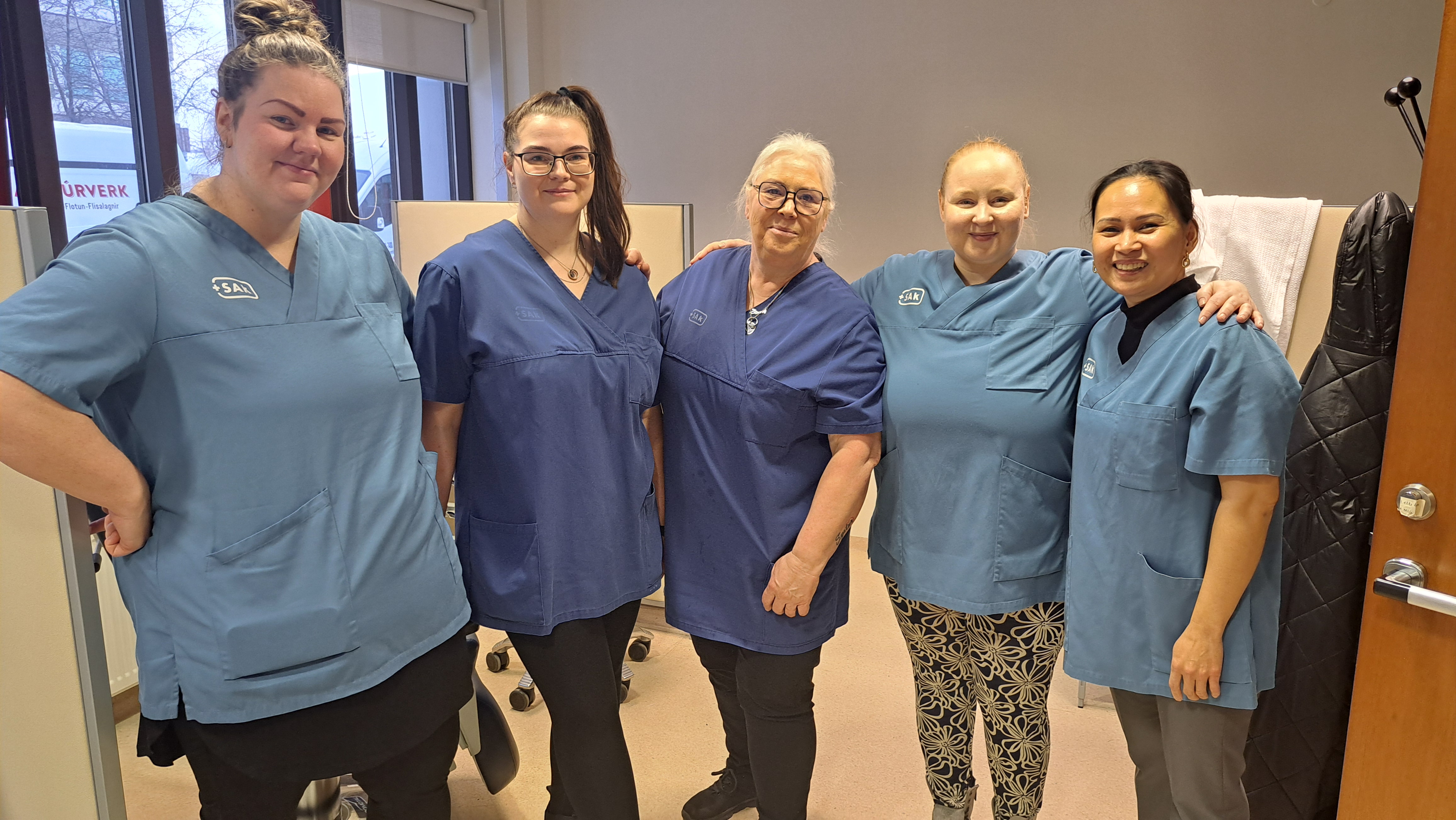 Healthcare assistant students at the University of Akureyri receive ...