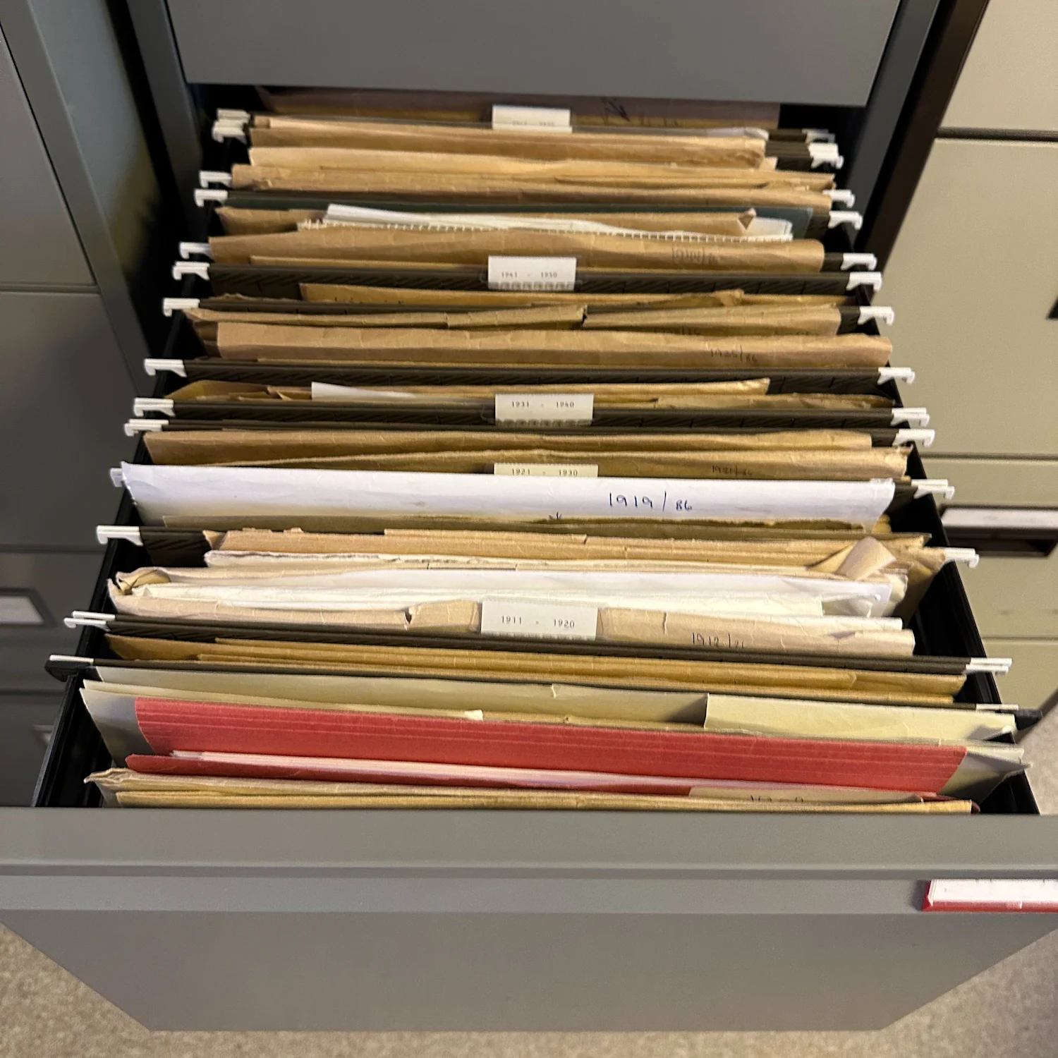 What should be discarded? Do individuals' documents belong to archives ...