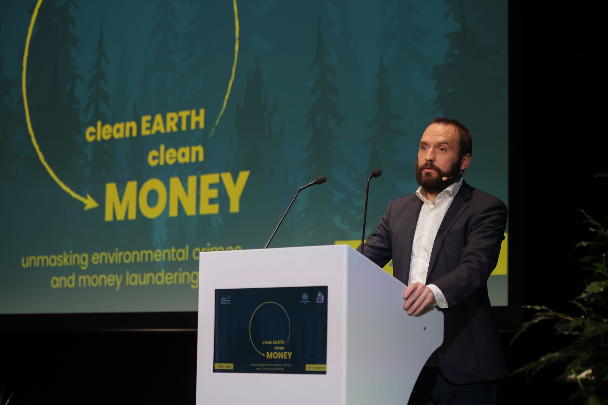 Clean EARTH clean MONEY | Ísland.is