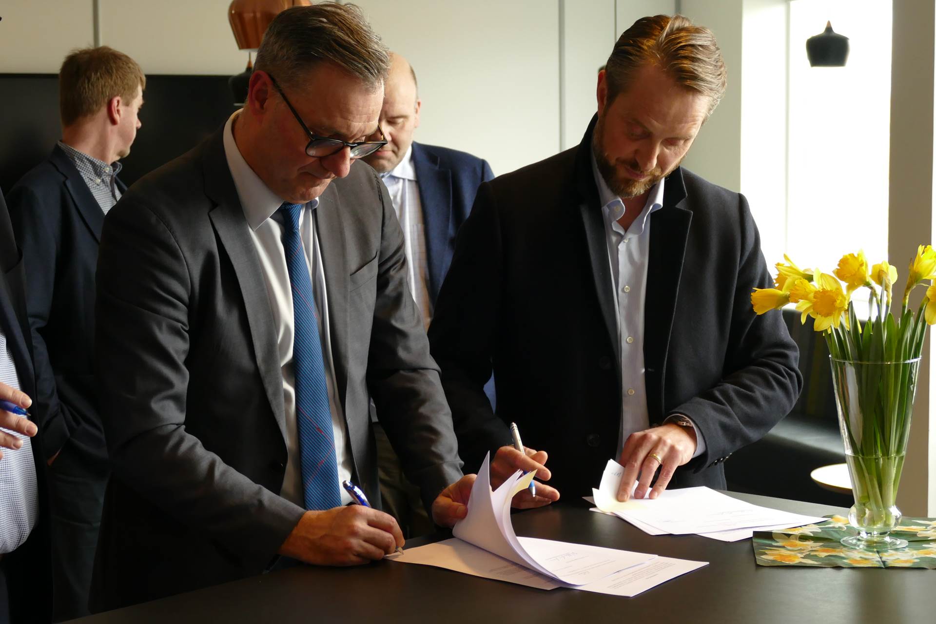 Samningar um 700 liðskiptaaðgerðir undirritaðir | Sjúkratryggingar