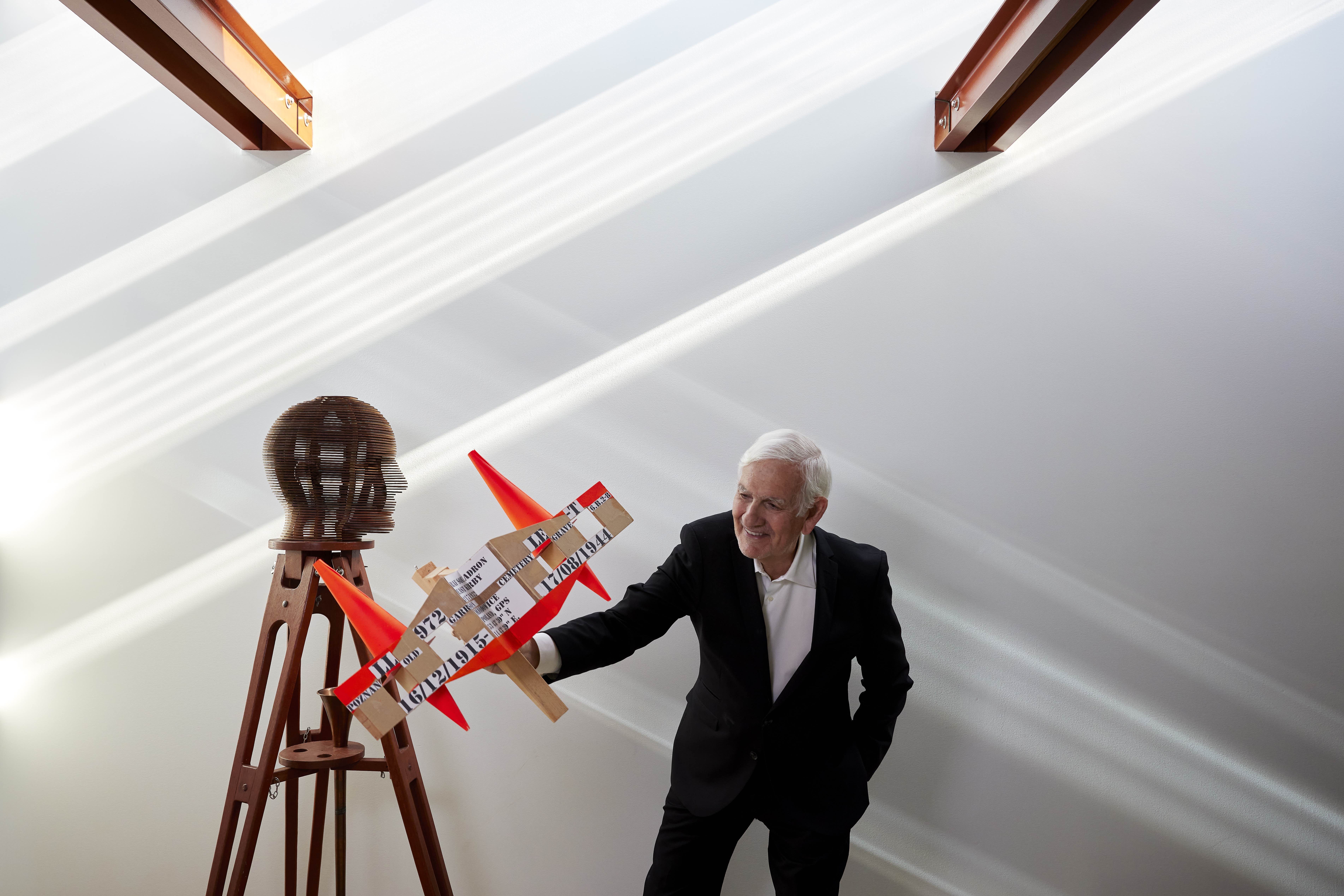 Richard Henriquez: Building Stories ♦ All in Pictures