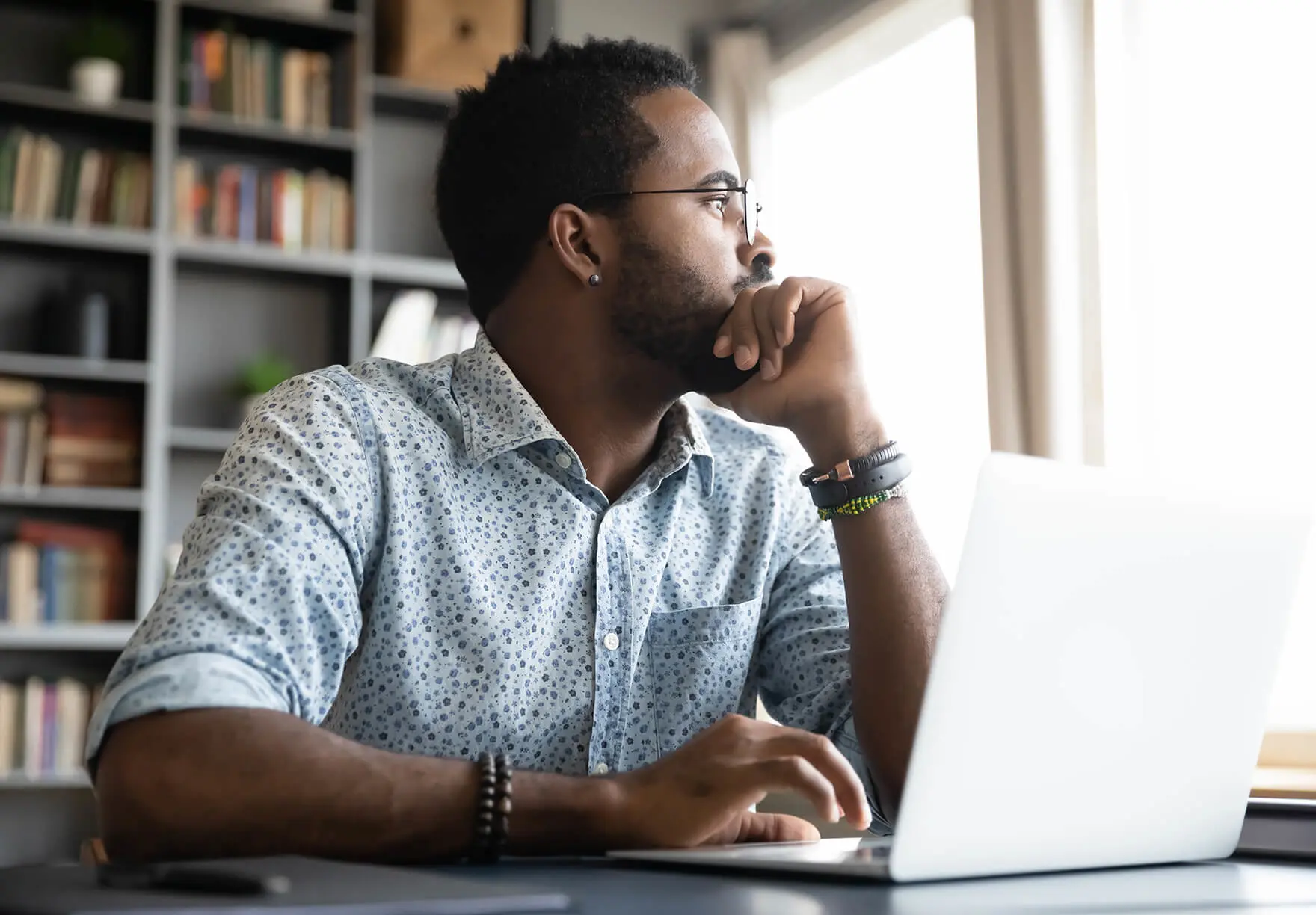 Does your business need an EOR or a PEO? | Remote