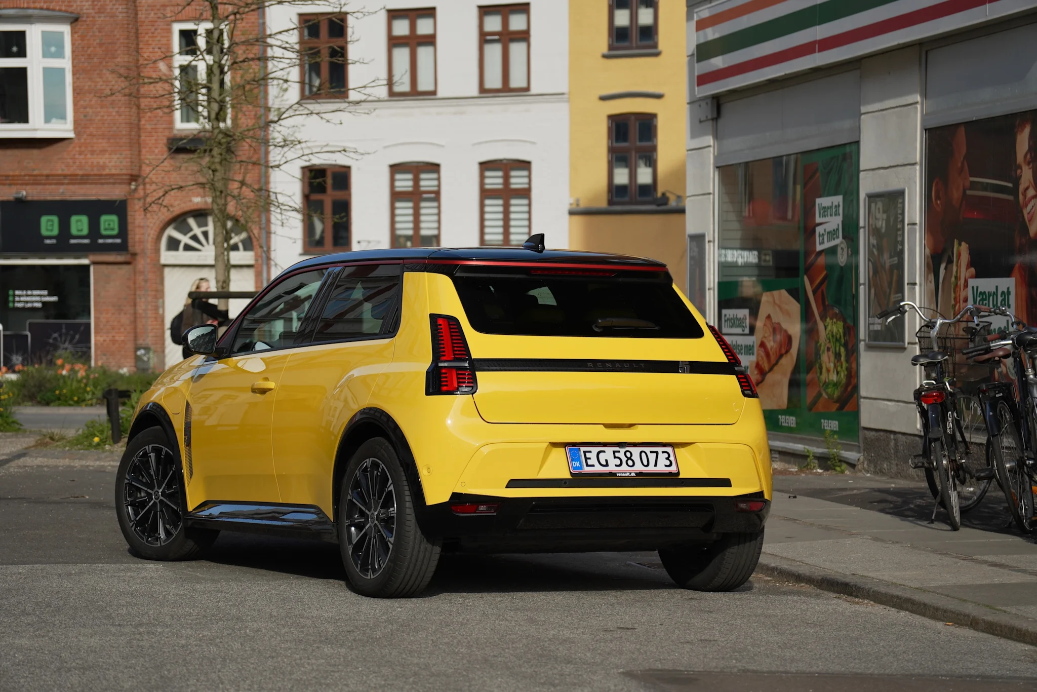 Test: Renault 5 E-Tech er klart den bedste elektriske minibil