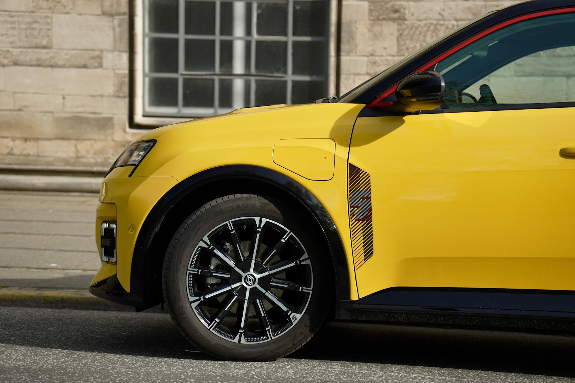 Test: Renault 5 E-Tech er klart den bedste elektriske minibil