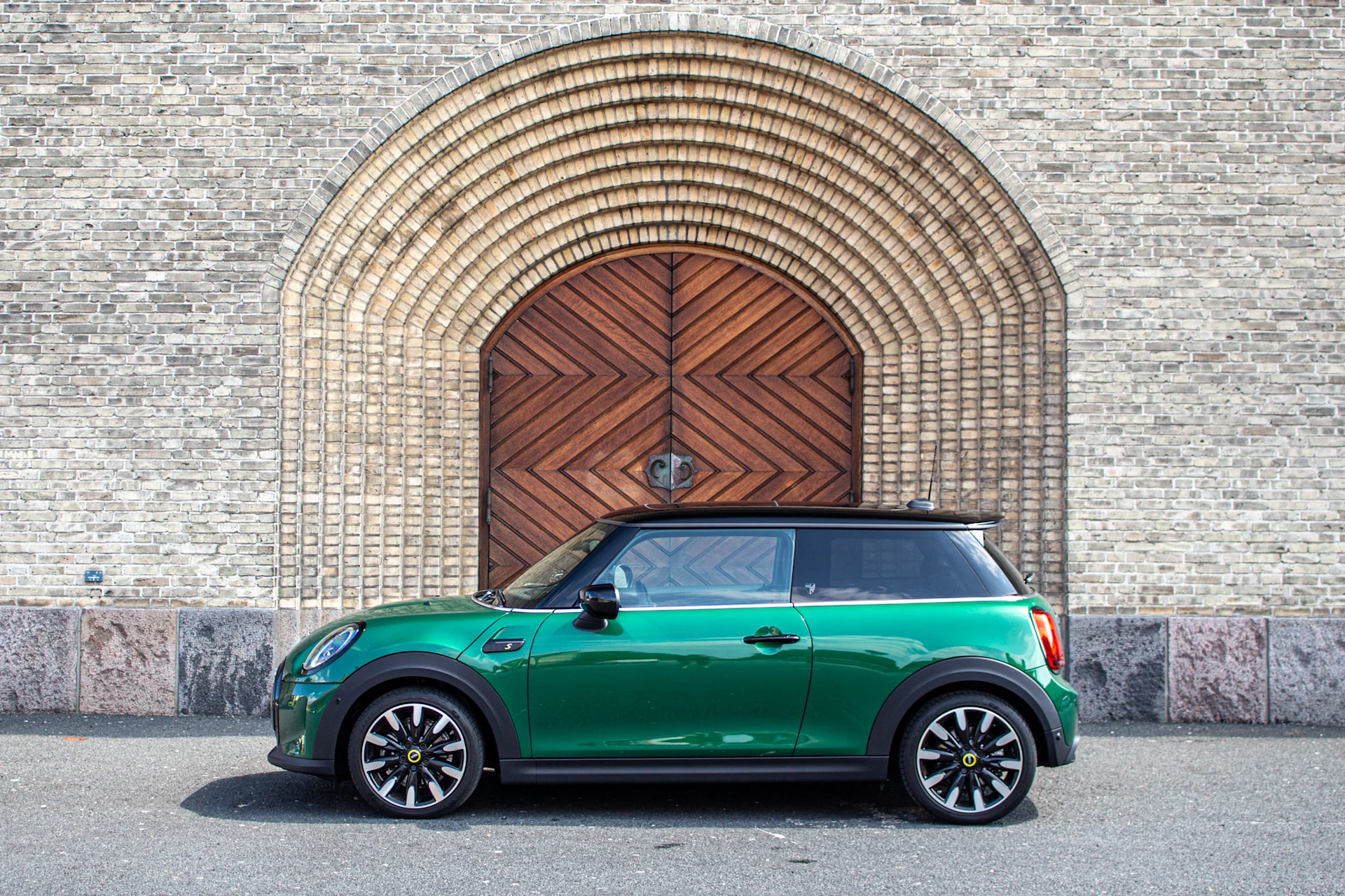 TEST: Mini Cooper SE er formidabel med et stort MEN - Bilbasen Blog
