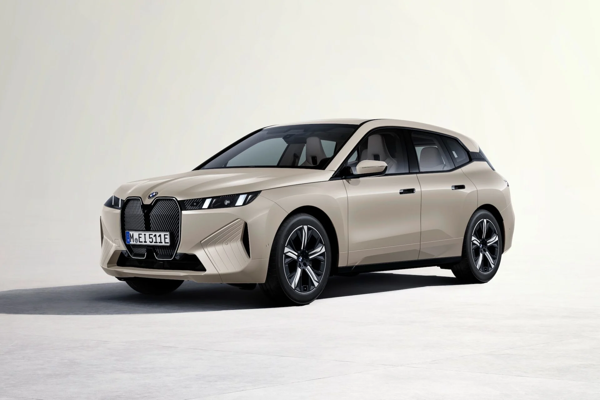 BMW iX-facelift med lavere priser og mere rækkevidde - Bilbasen Blog