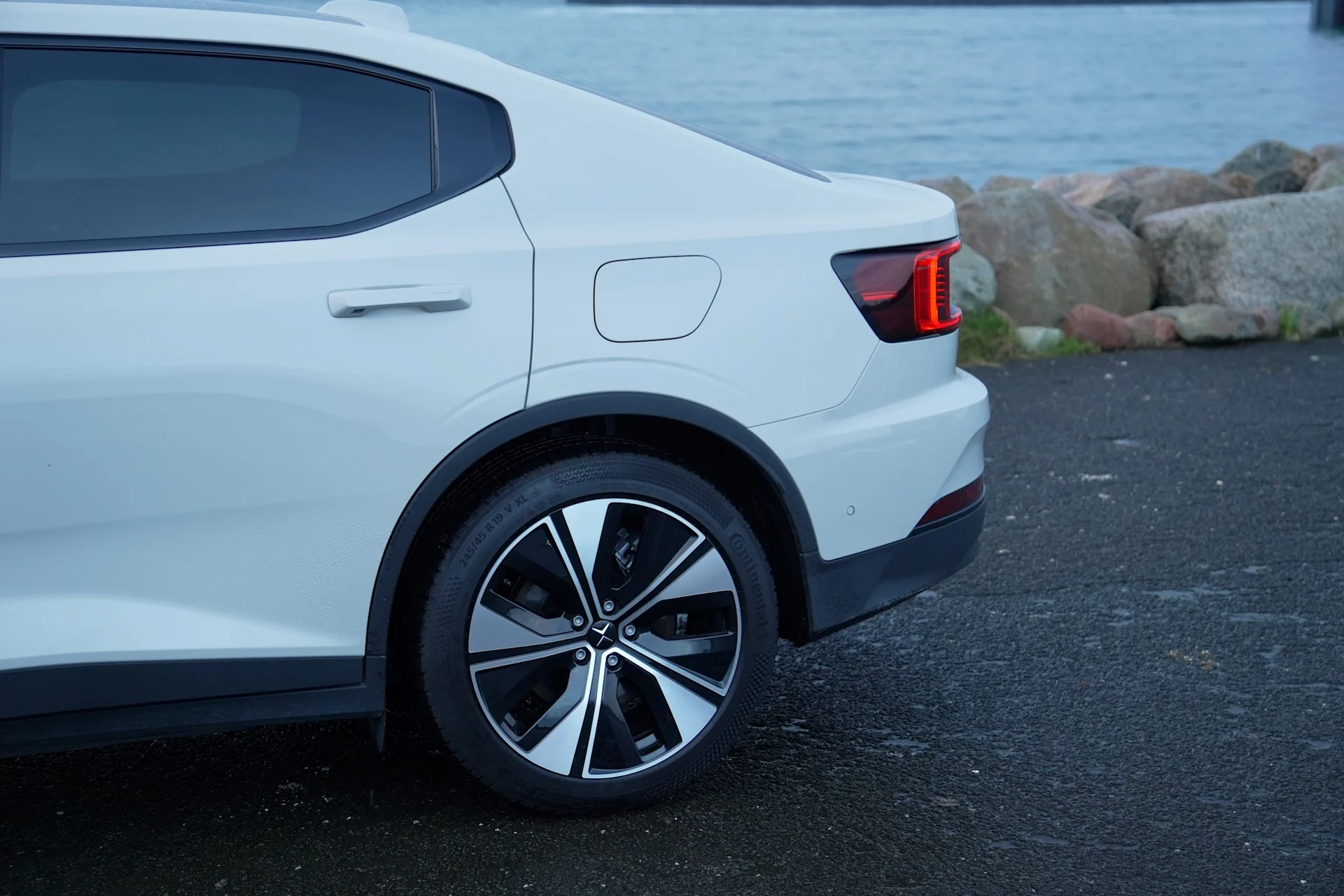 Test: Polestar 2 er gammel bil, der snart bør få fred