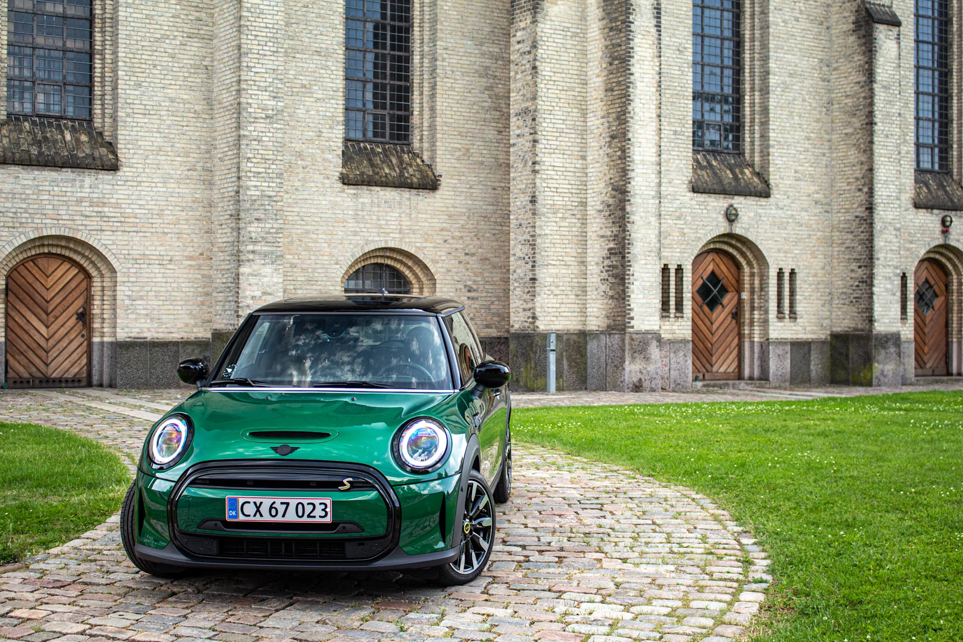 TEST: Mini Cooper SE er formidabel med et stort MEN - Bilbasen Blog