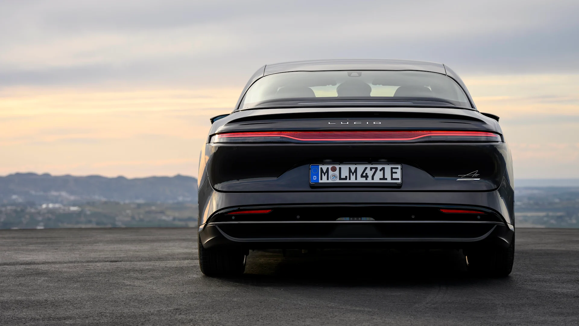 Første tur: Latterligt lækre Lucid Air kommer endelig til Danmark