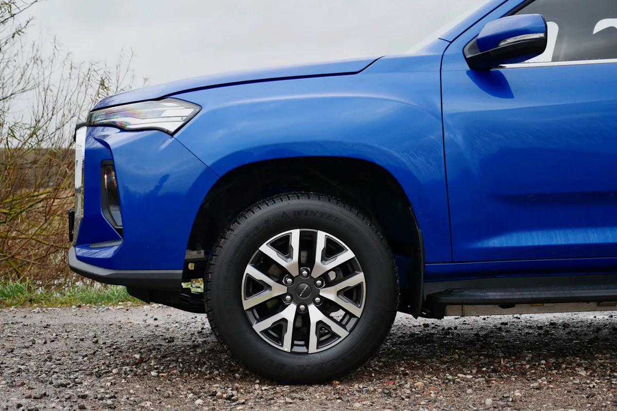 Test: Det er noget særligt at køre Maxus T90, den første elektriske ...