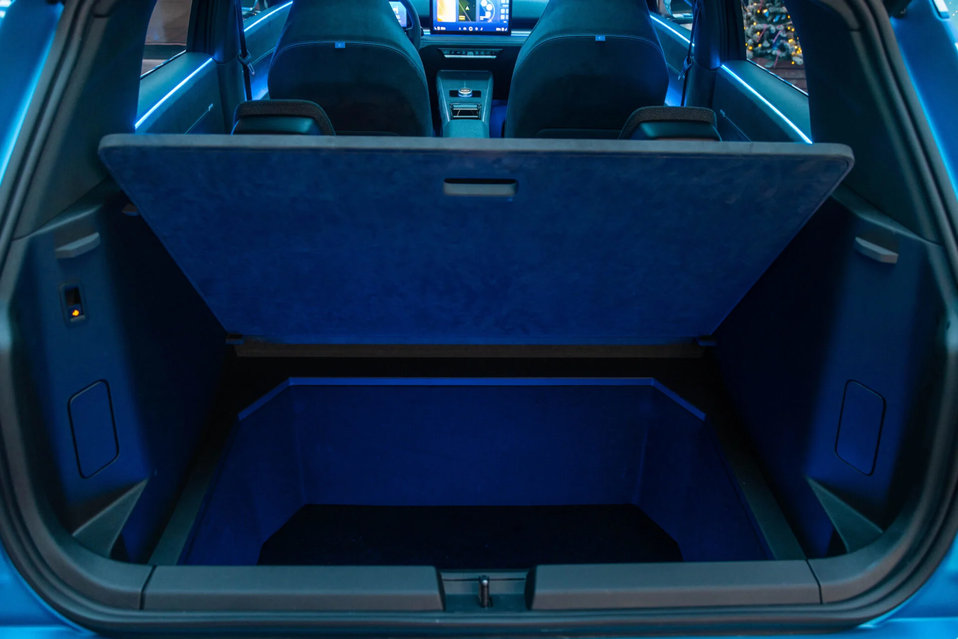 Første kig i kabinen på den budgetvenlige elbil VW ID.2 - Bilbasen Blog