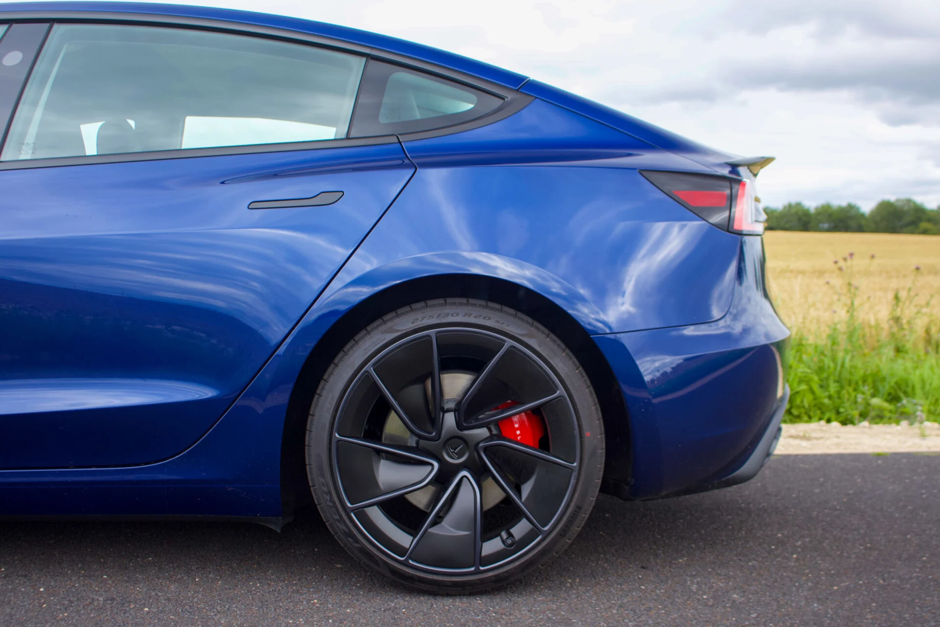 Test: Tesla Model 3 Performance er en supersedan til spotpris ...