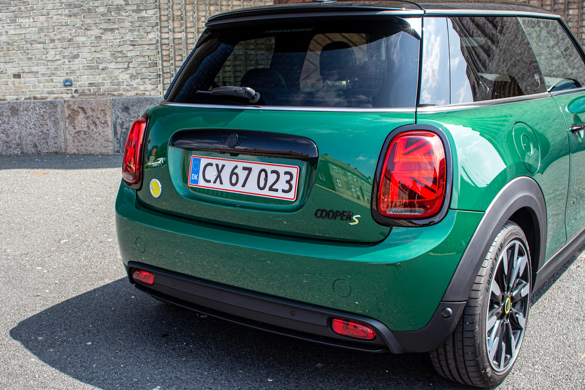 TEST: Mini Cooper SE er formidabel med et stort MEN - Bilbasen Blog