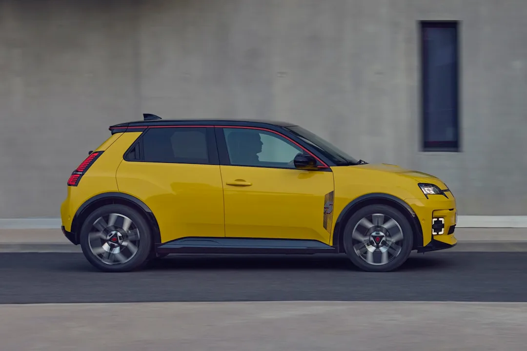 Frisk til prisen: Renault 5 Electric fra 184.990 kr. - Bilbasen Blog