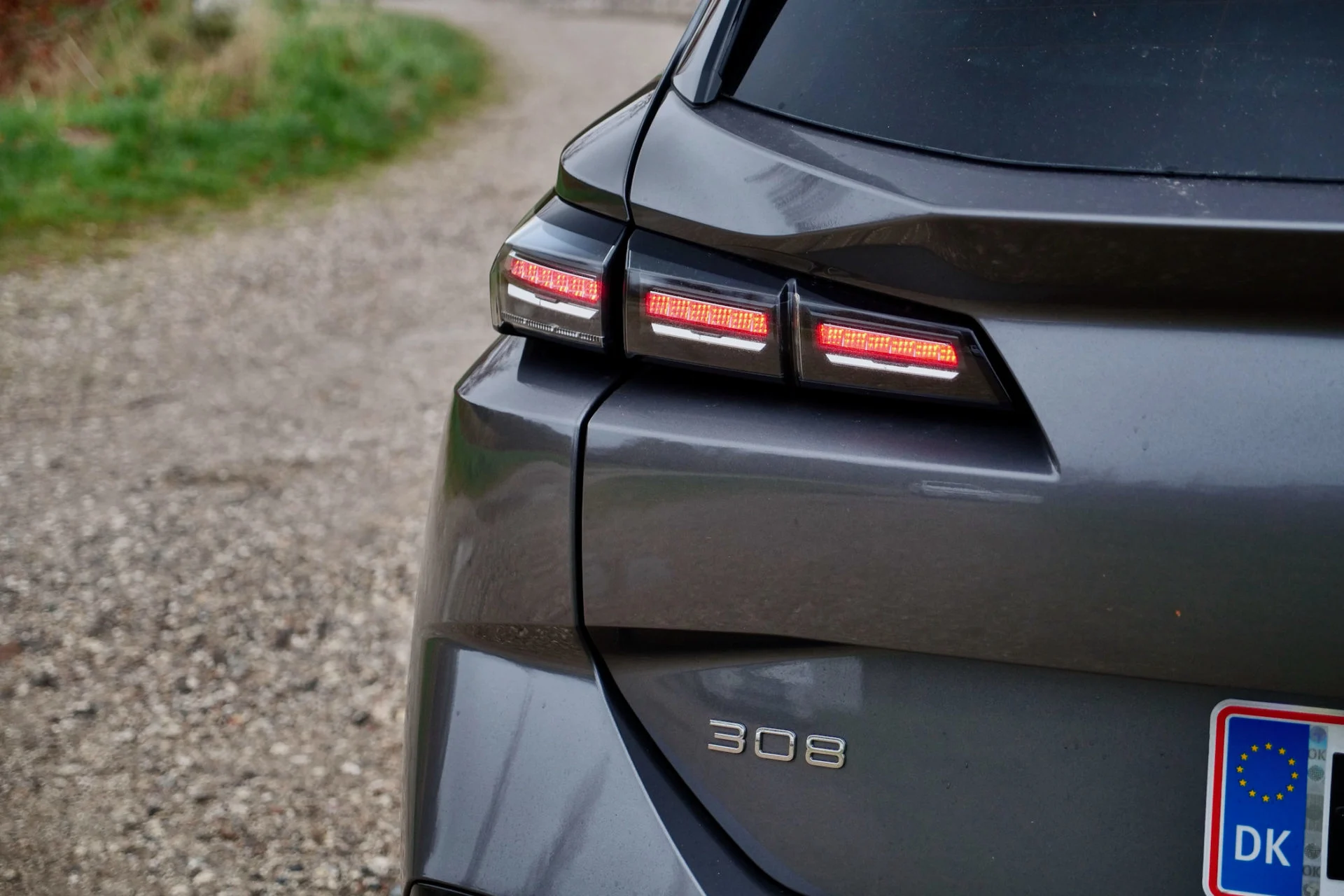 Duel: Peugeot 308 vs 3008 - stationcar eller SUV? - Bilbasen Blog