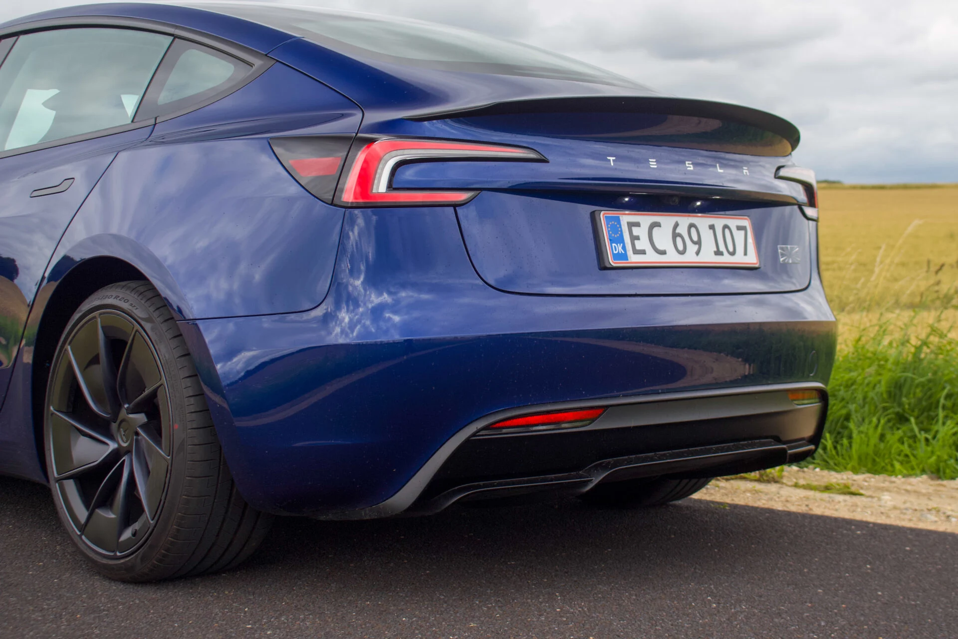 Test: Tesla Model 3 Performance er en supersedan til spotpris ...