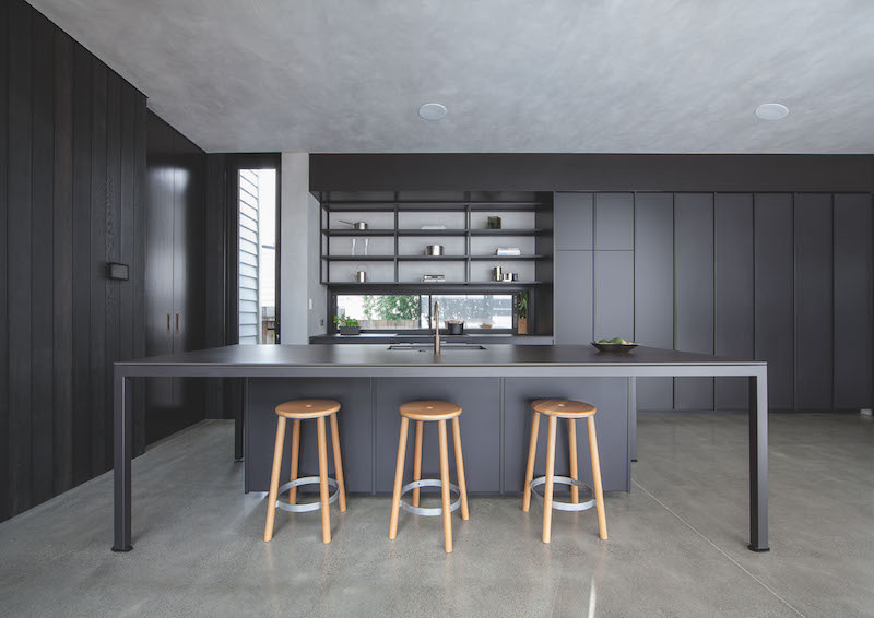 Minimalism Meets Smart Design: Integrated Kitchens