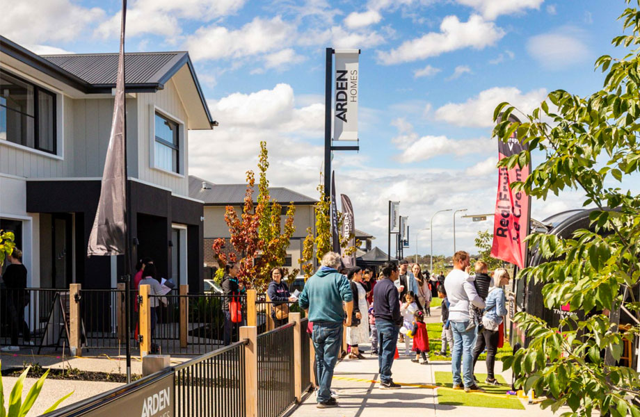 Strengthening New Home Sales Surge 11pc | The Urban Developer