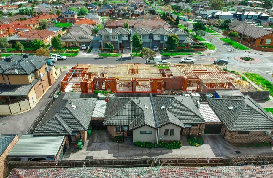 Home Price Slides Soften as Selling Season Begins | The Urban Developer