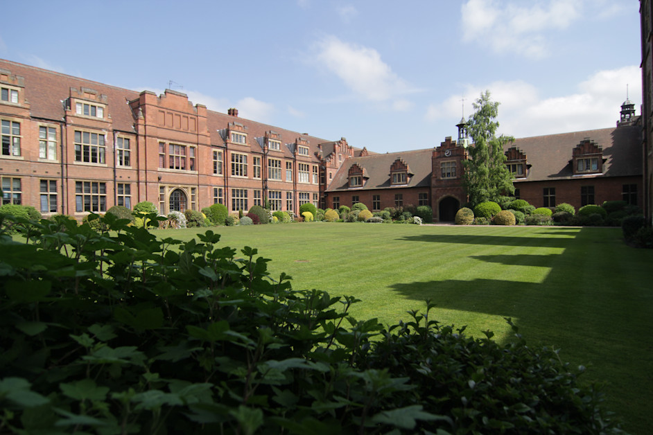 Worksop College Boarding School in the UK