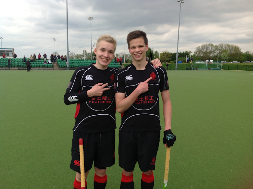 Deutsche Hockeyspieler erfolgreich bei englischen Schulmeisterschaften