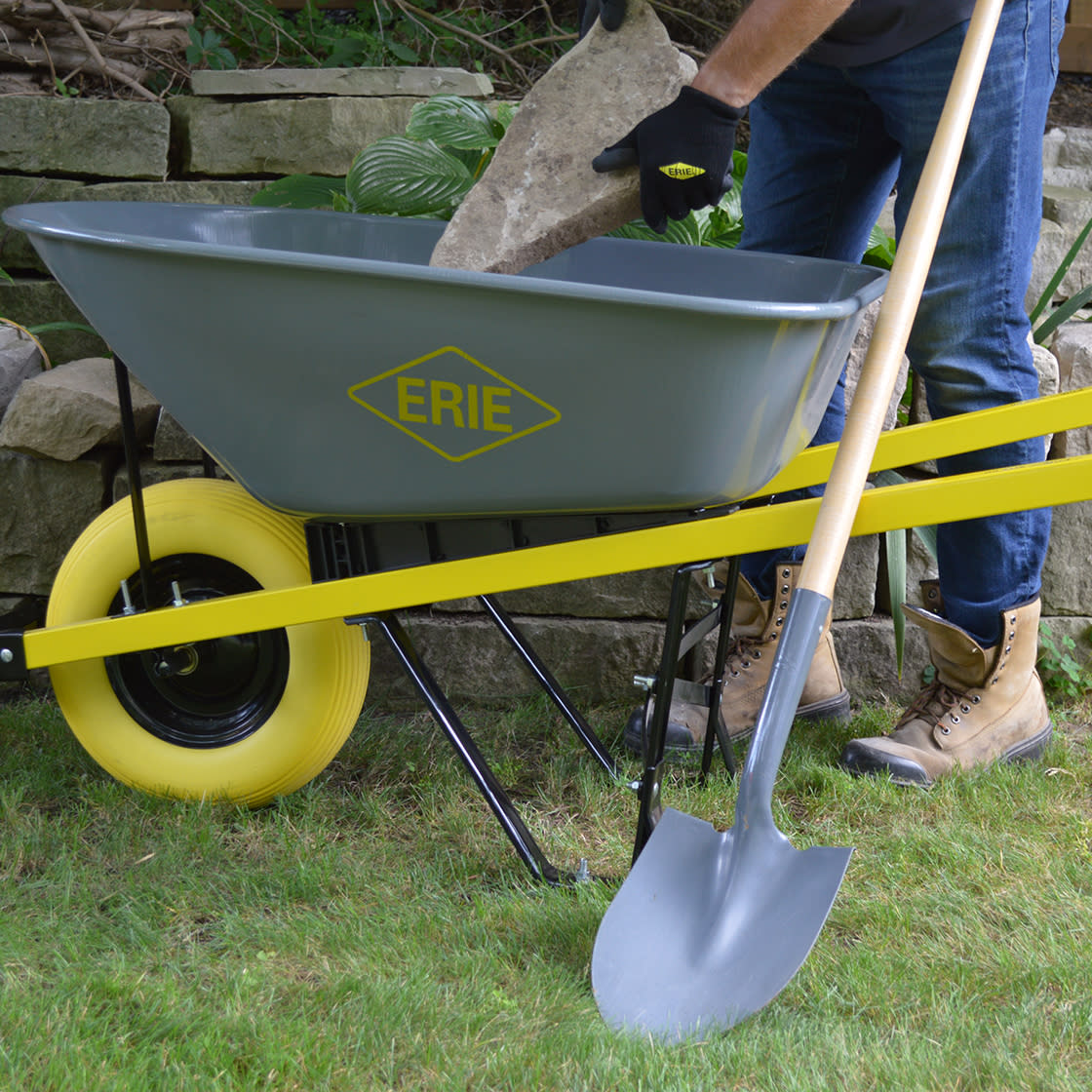 Top 10 Essential Outdoor Cleaning Tools | Home Hardware