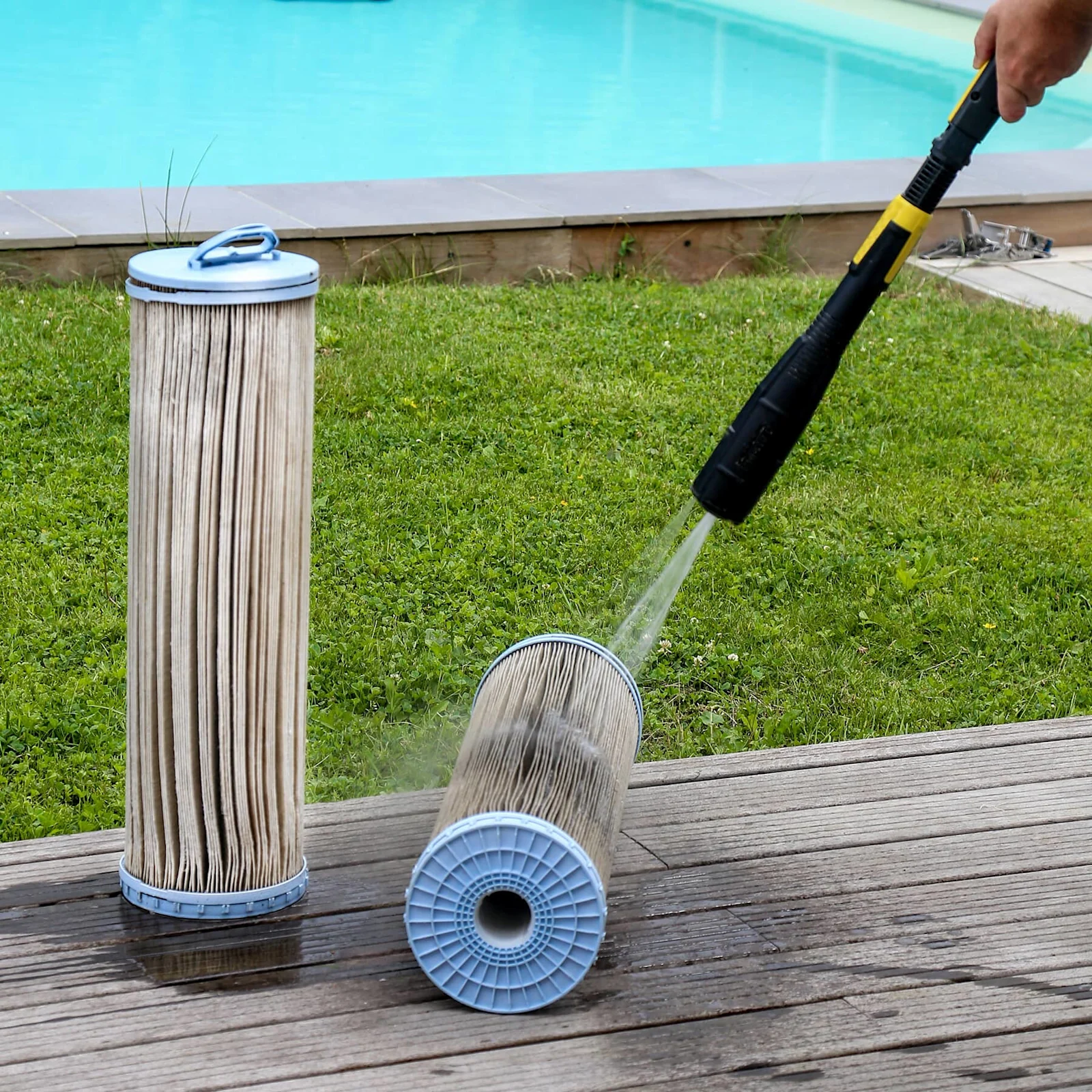 How to Maintain a Clean Swimming Pool | Home Hardware